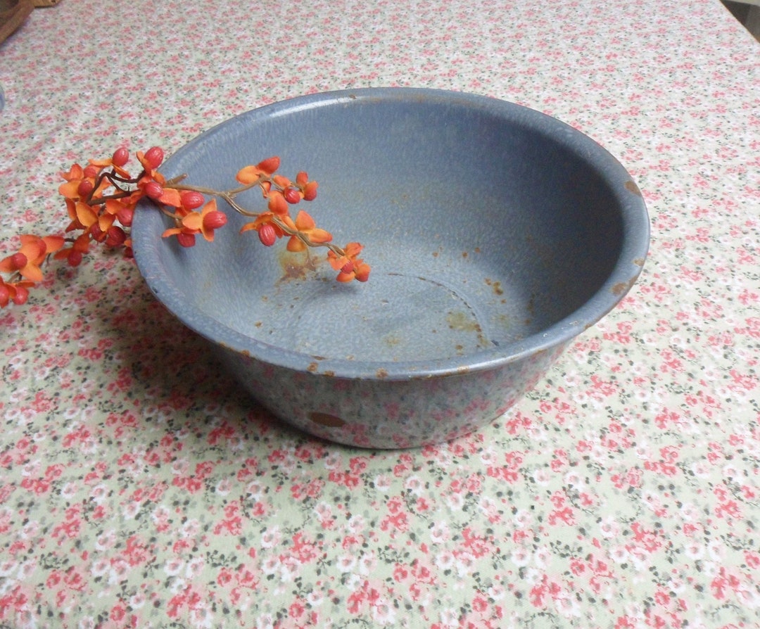 Farmhouse Wash Pan, Deep Enameled Graniteware Pan, Distressed Mottled ...