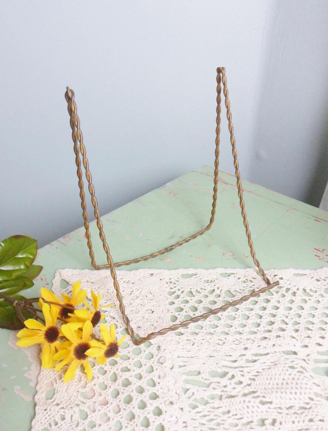 Twisted Wire Plate Stand, Vintage Bronze Color Display Rack, 5 1/4 Wide ...