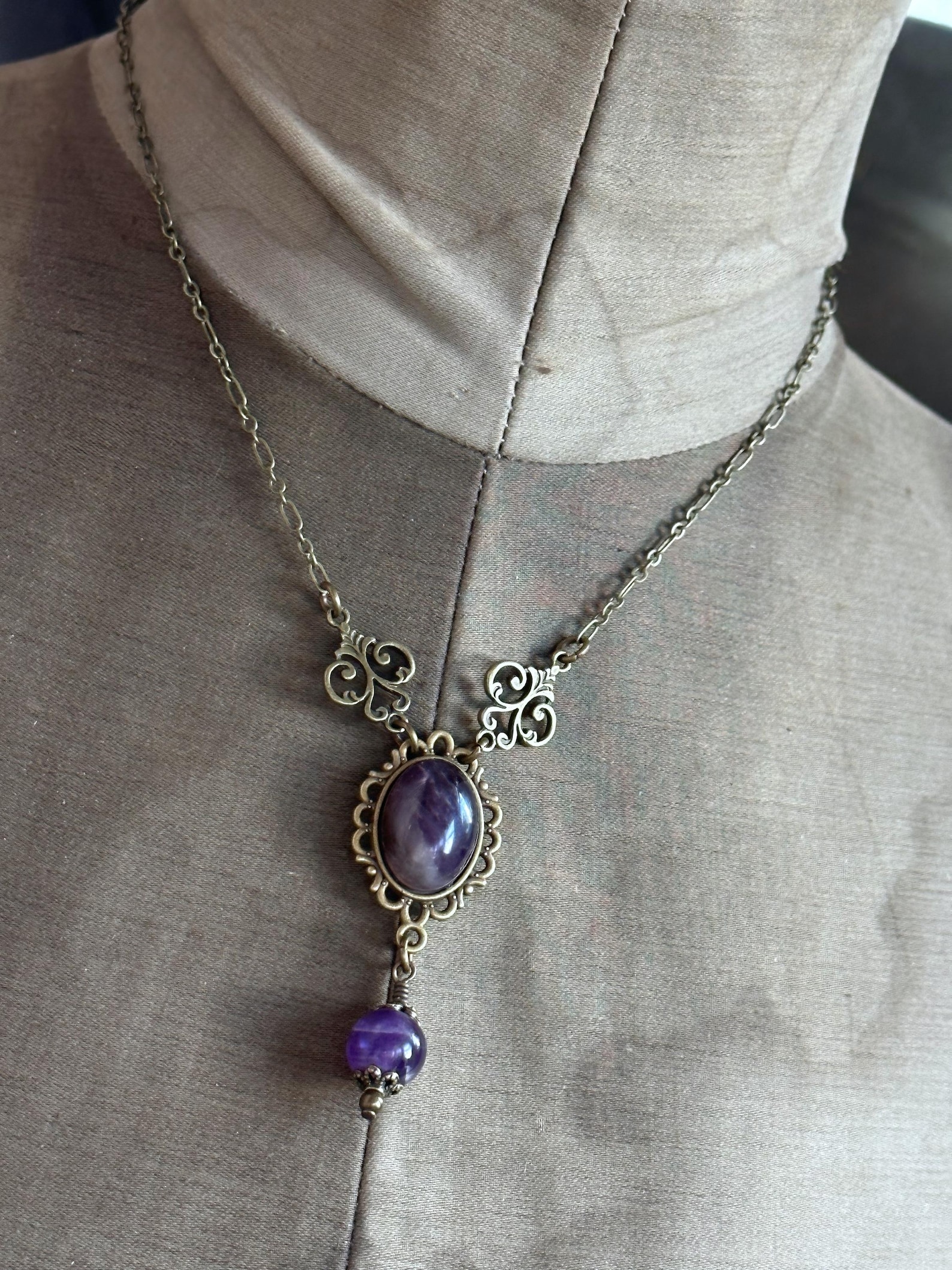 Amethyst Queen Pendant Necklace - February Birthstone Gemstone ...