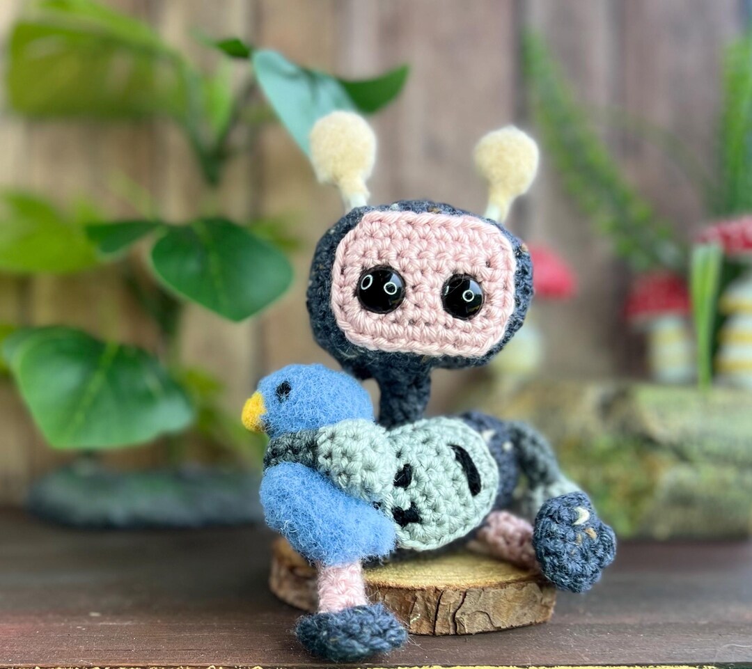 Bodie the Birdy Bot With Her Little Bird Pet wood Round Not Included - Etsy