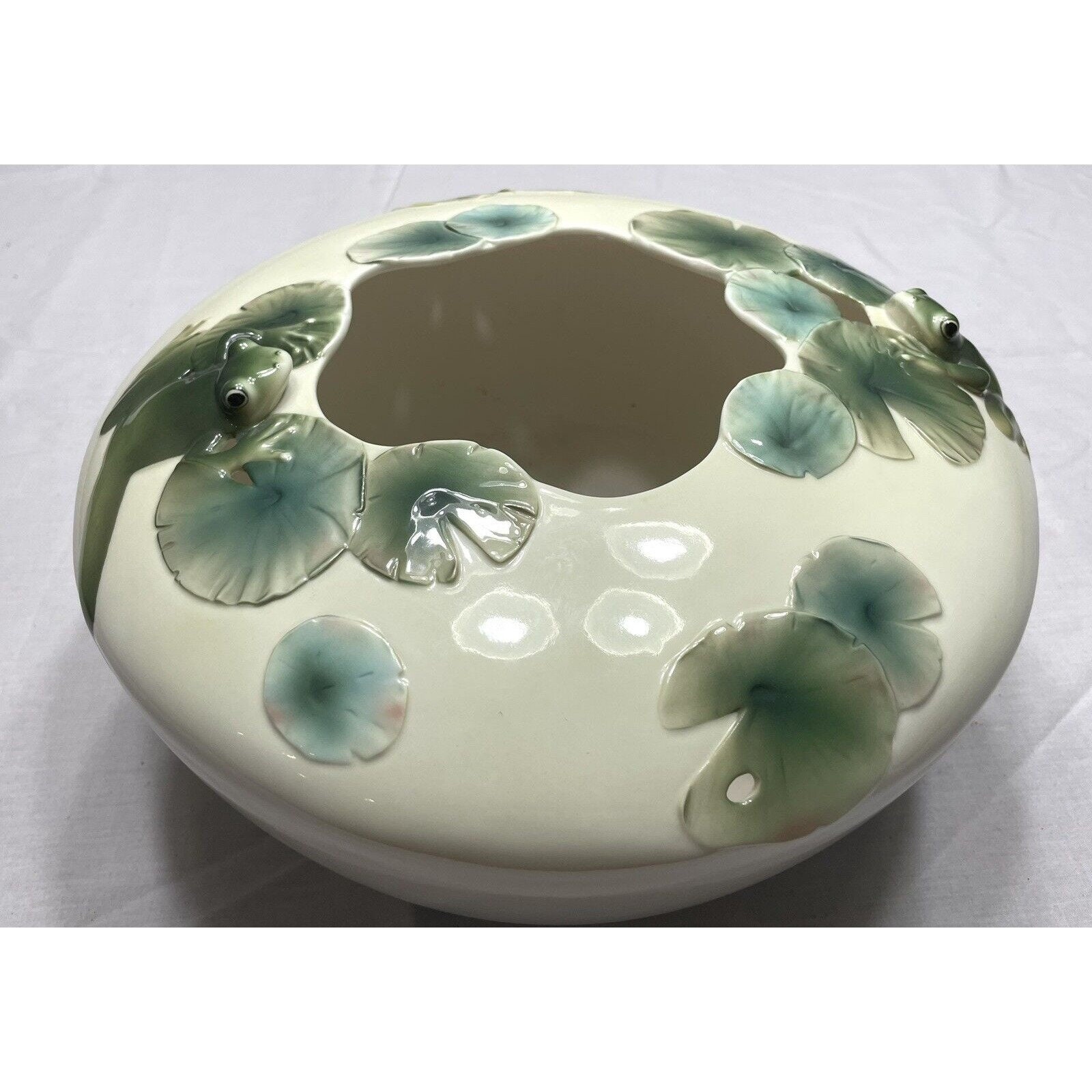 Franz Porcelain Amphibia Frog and Lily Pads Large 3-D Center Bowl Vase ...