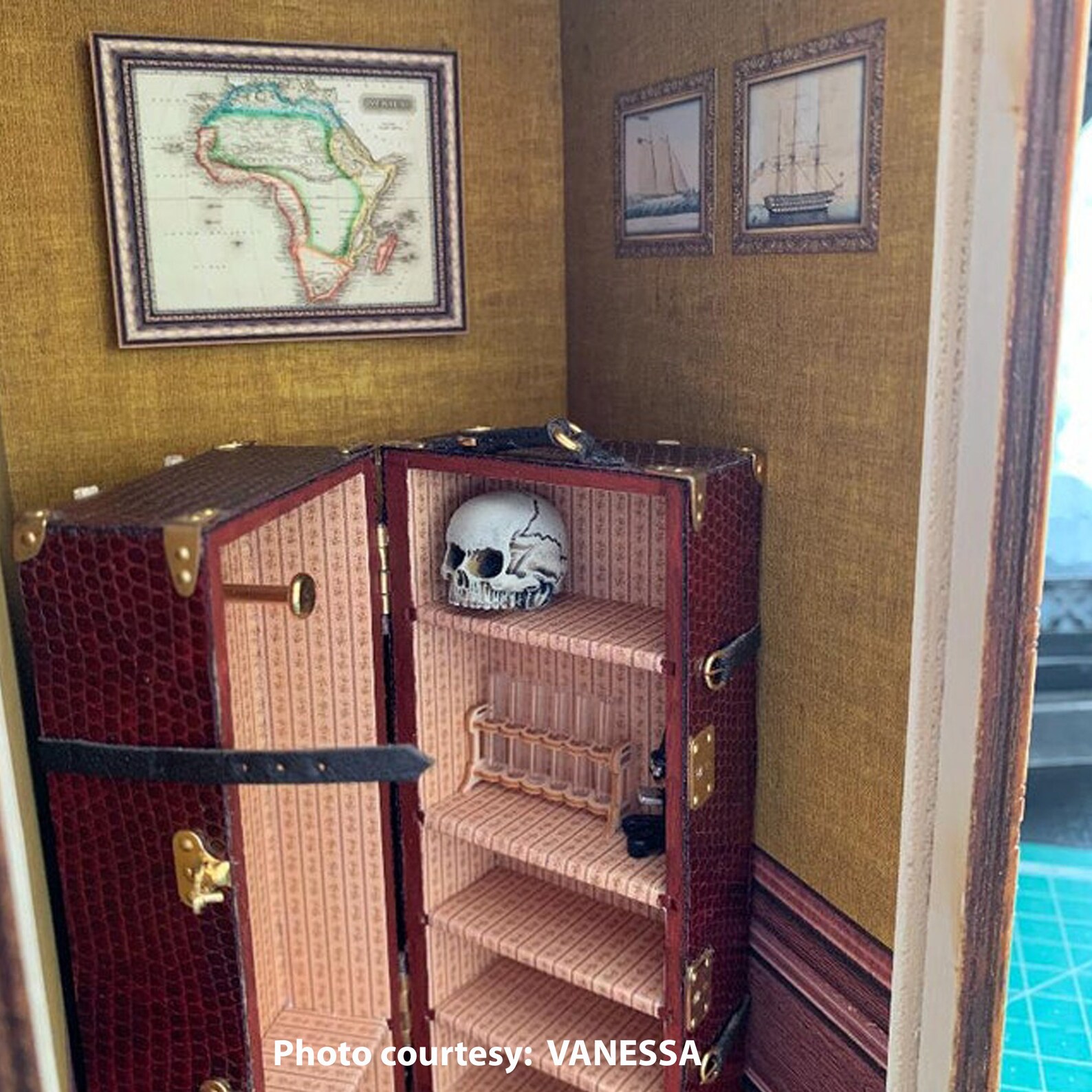 DOLLHOUSE Miniature Antique Maps & Marine Paintings Printable - Etsy