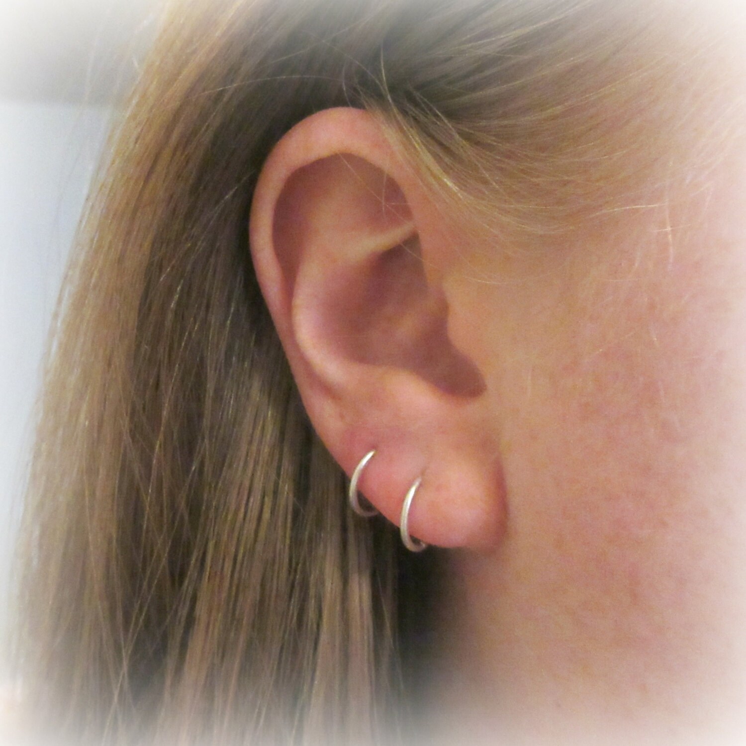 14K Gold Fill Hammered Mini Hoops 20 Gauge Helix Piercing | Etsy