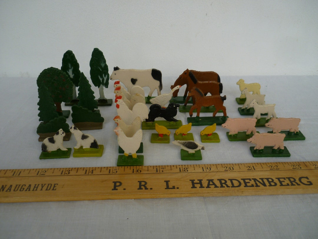 Vintage,30 Piece,putz,farm Animals,figures & Trees,flat,carved,wooden ...