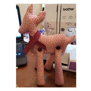 Deer Sewing Pattern and Tutorial, Holiday Decor - Etsy