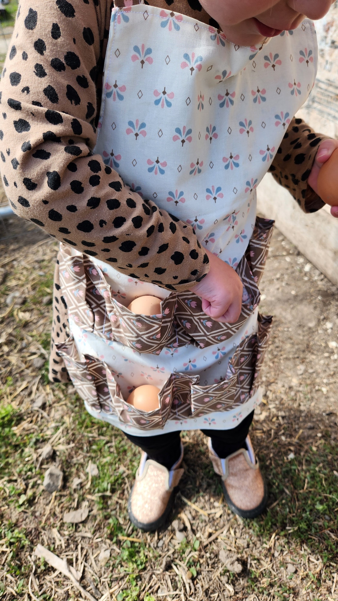 Kids' Egg Gathering Apron Sewing Pattern – Instant Download - Etsy