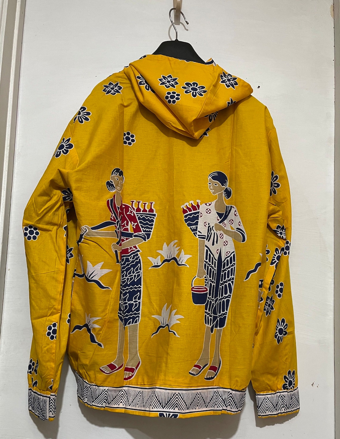 Ethnic Indonesia Batik Print Character Cotton Woman's Hooded Jacket ...