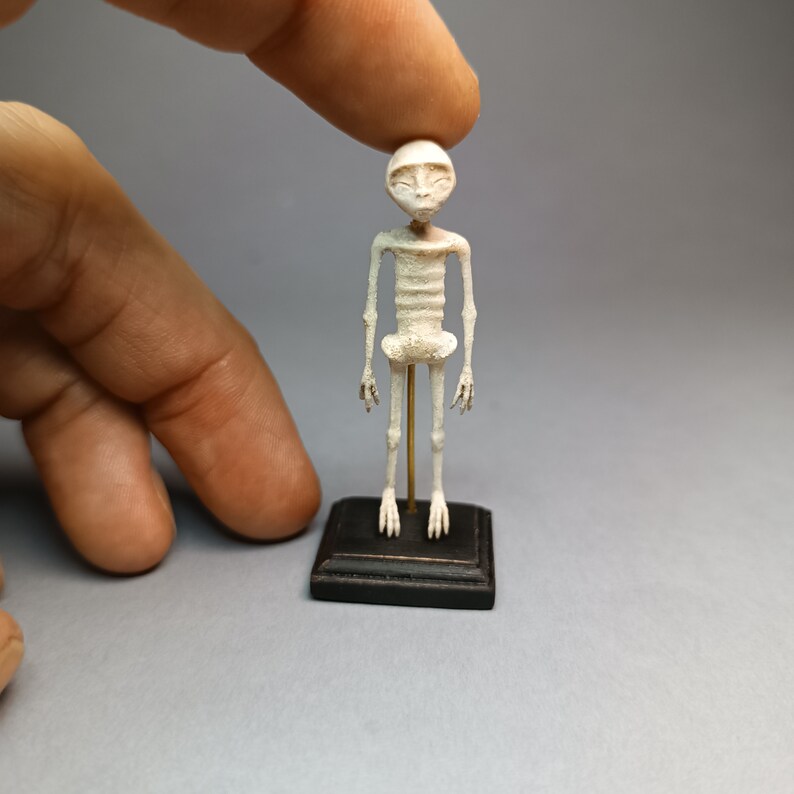 Et Alien Mummy From Nazca Peru Miniature 1 12th Scale Model 50mm For