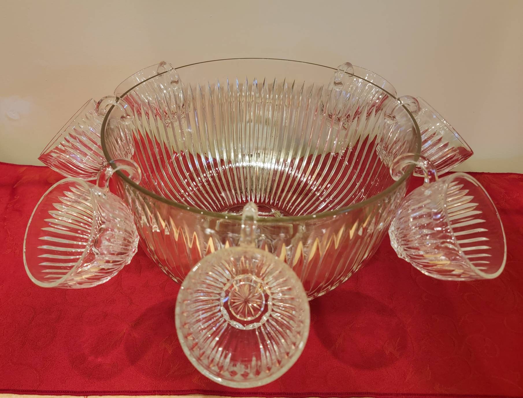 Beautiful Crystal Punch Bowl Set - Large Heavy Punch Bowl and 7 Hook ...