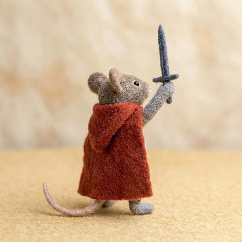 Needle Felted Warrior Mouse Figurine, Fantasy Knight Animal Decor - Etsy