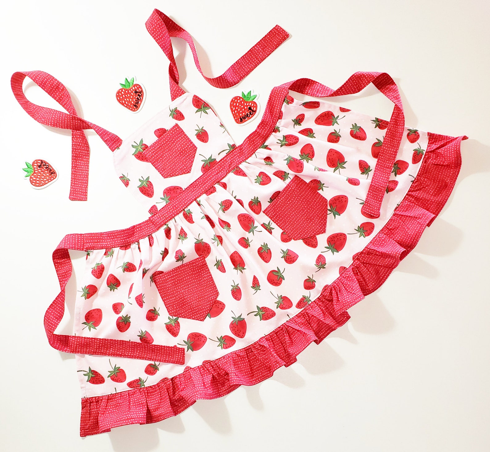 Strawberry Apron, Girls Apron, Little Girl Apron, Fruit Apron, Girls ...