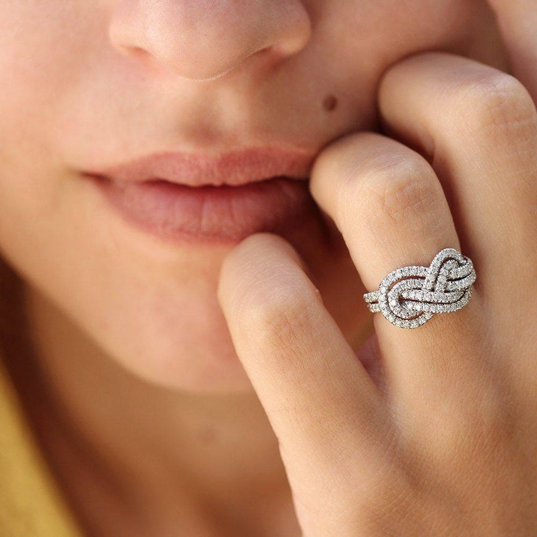 Unique Infinity Knot Lab Diamonds Ring Celtic Style 8 Knot Modern ...
