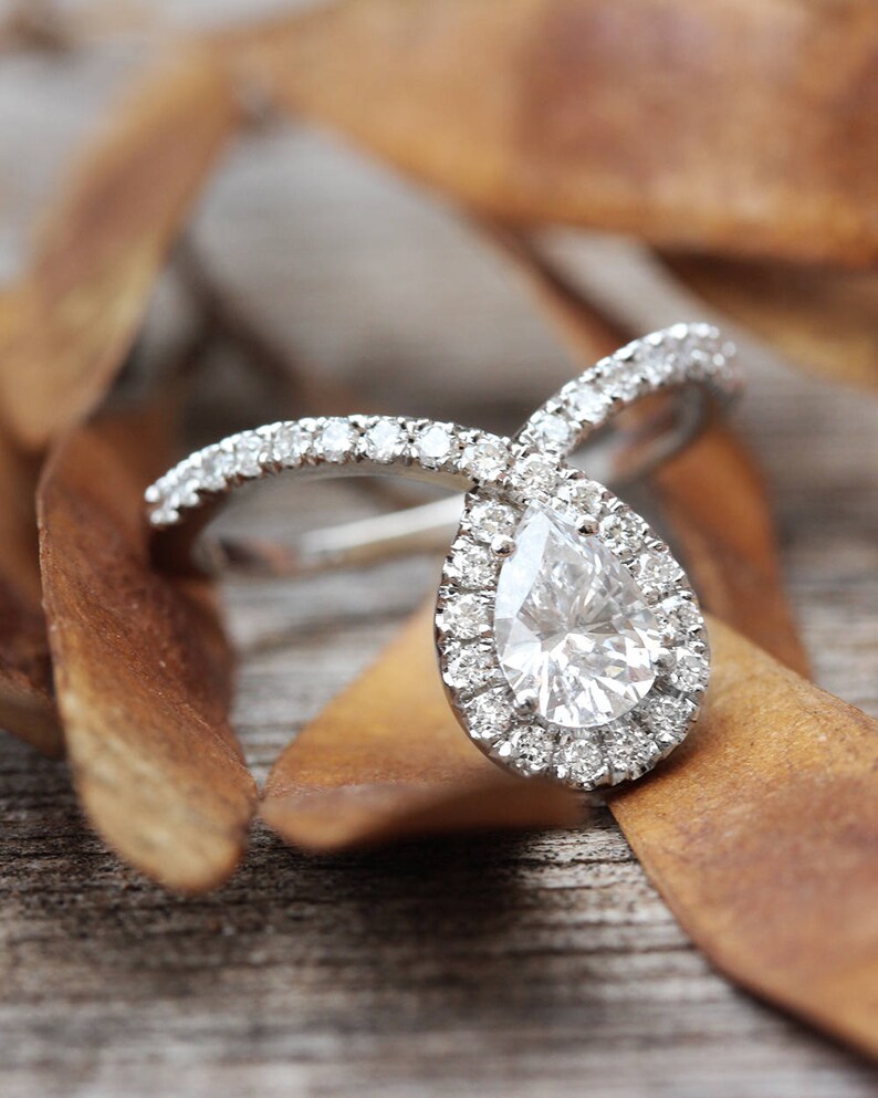 Pear Diamond Halo Unique Engagement Ring Pear Diamond Cluster - Etsy