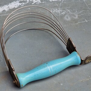 Antique Vintage Pastry Cutter | Cute Shabby Chic Kitchen Decor | Blue ...