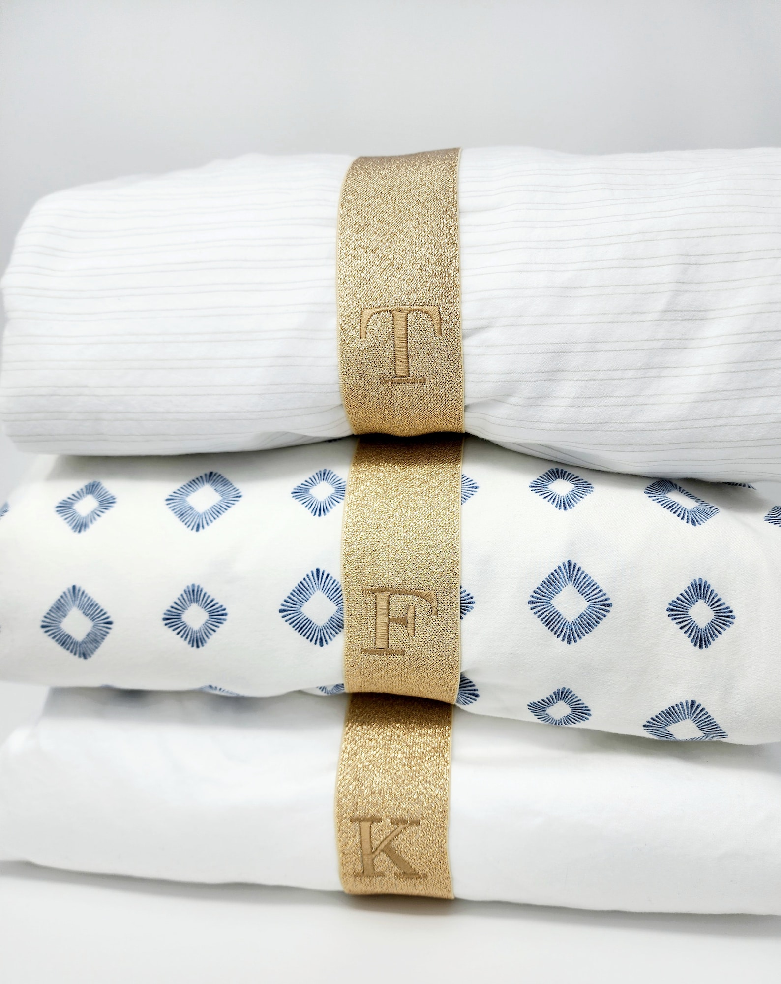 Bed Sheet Organizer Embroidered Elastic Sheet Band Bed Sheet Keeper ...