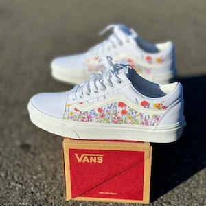Flower Field Vans Old Skool Shoes - Customized White Old Skool Vans ...