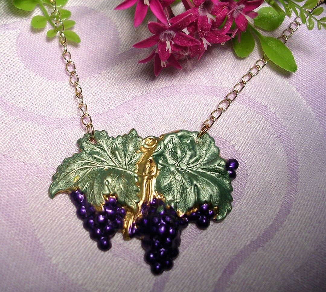 GRAPE NECKLACE .medium Sized Hand Painted Purple Grapes . - Etsy