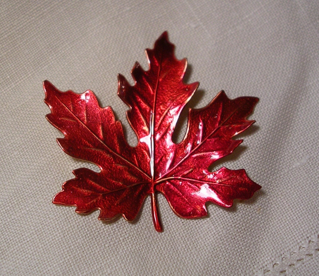 Canadian Red Maple Leaf Pin.hand Painted - Etsy