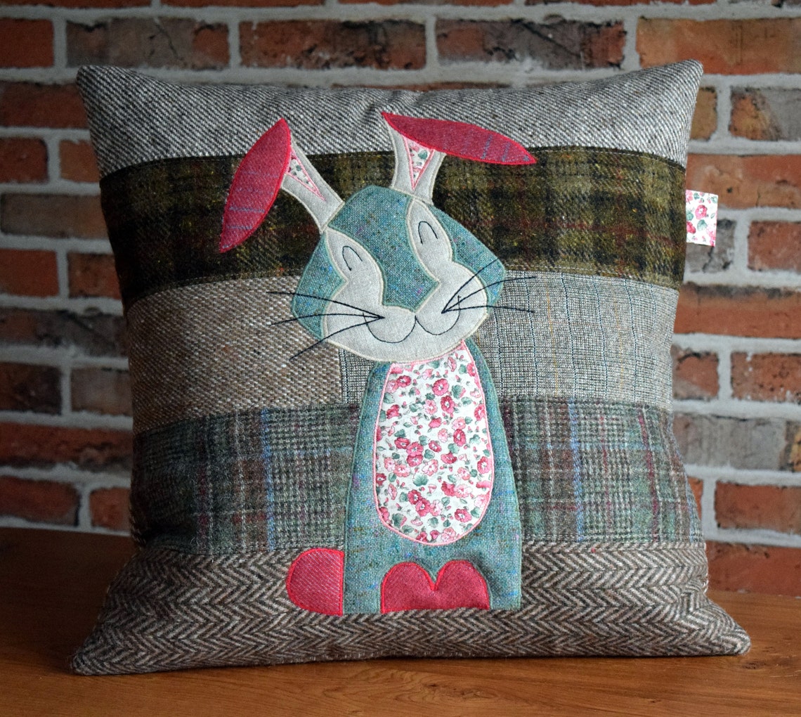 PDF Pattern: 'harriet Hare' Applique Cushion - Etsy