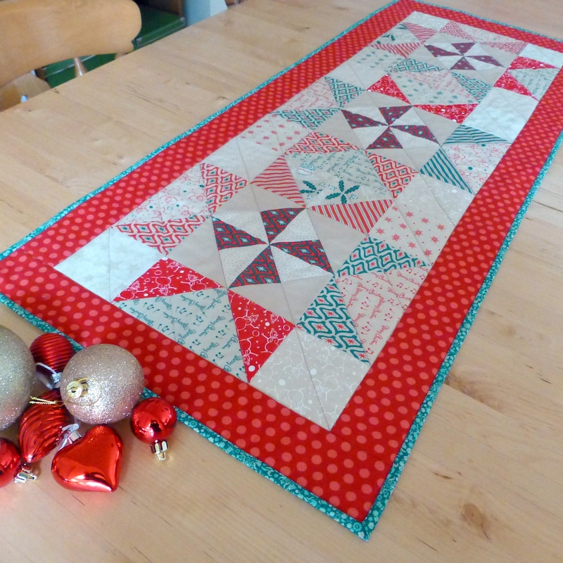 Festive Table Runner - Etsy
