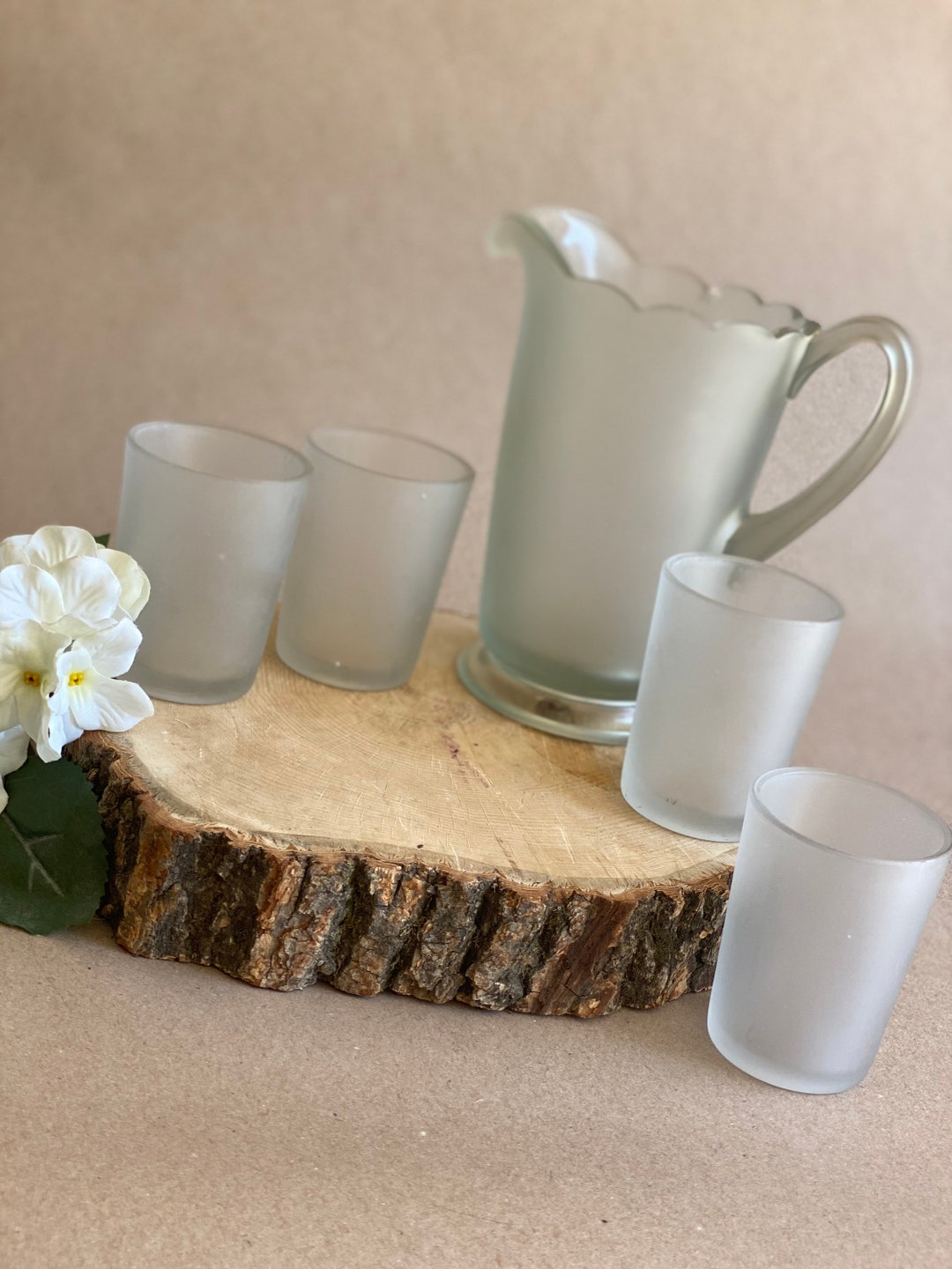 Vintage Frosted Glass Pitcher With Juice Glasses | Scalloped Edge ...