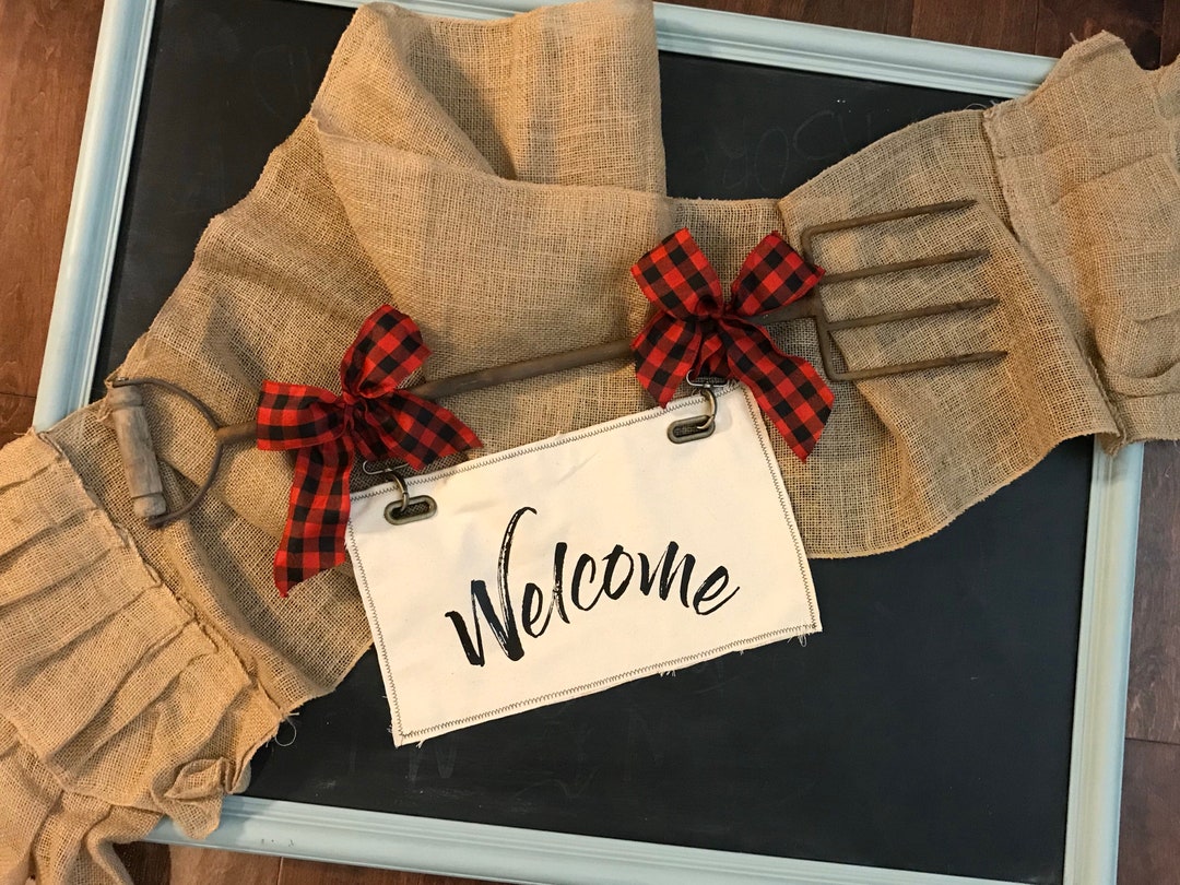Vintage Pitchfork Welcome Sign - Etsy