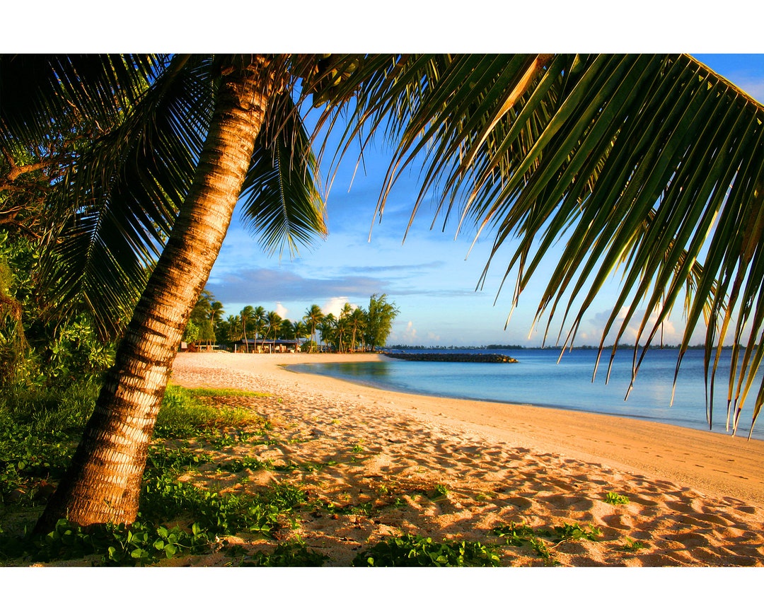 Emon Beach III - Etsy