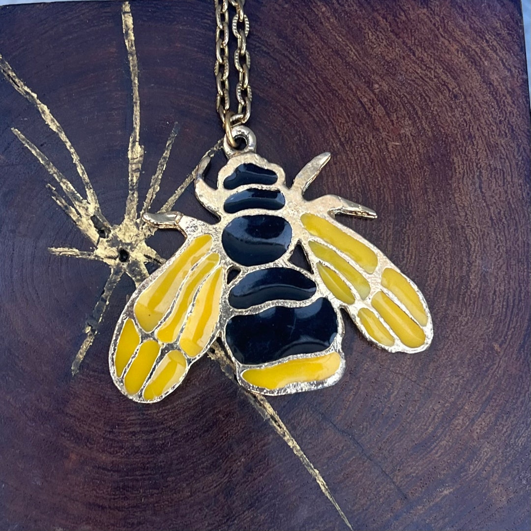 Vintage Bee Necklace 70s Pop Art Jewelry Insect Lover Retro Costume ...