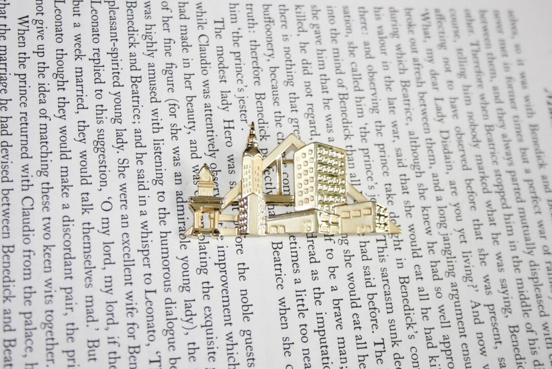 AJC Cityscape Brooch Gold Tone Buildings Art Deco Pin - Etsy