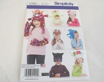 Simplicity Pattern 1292 Child Hat and Mittens in Sizes 18" to 20 ...