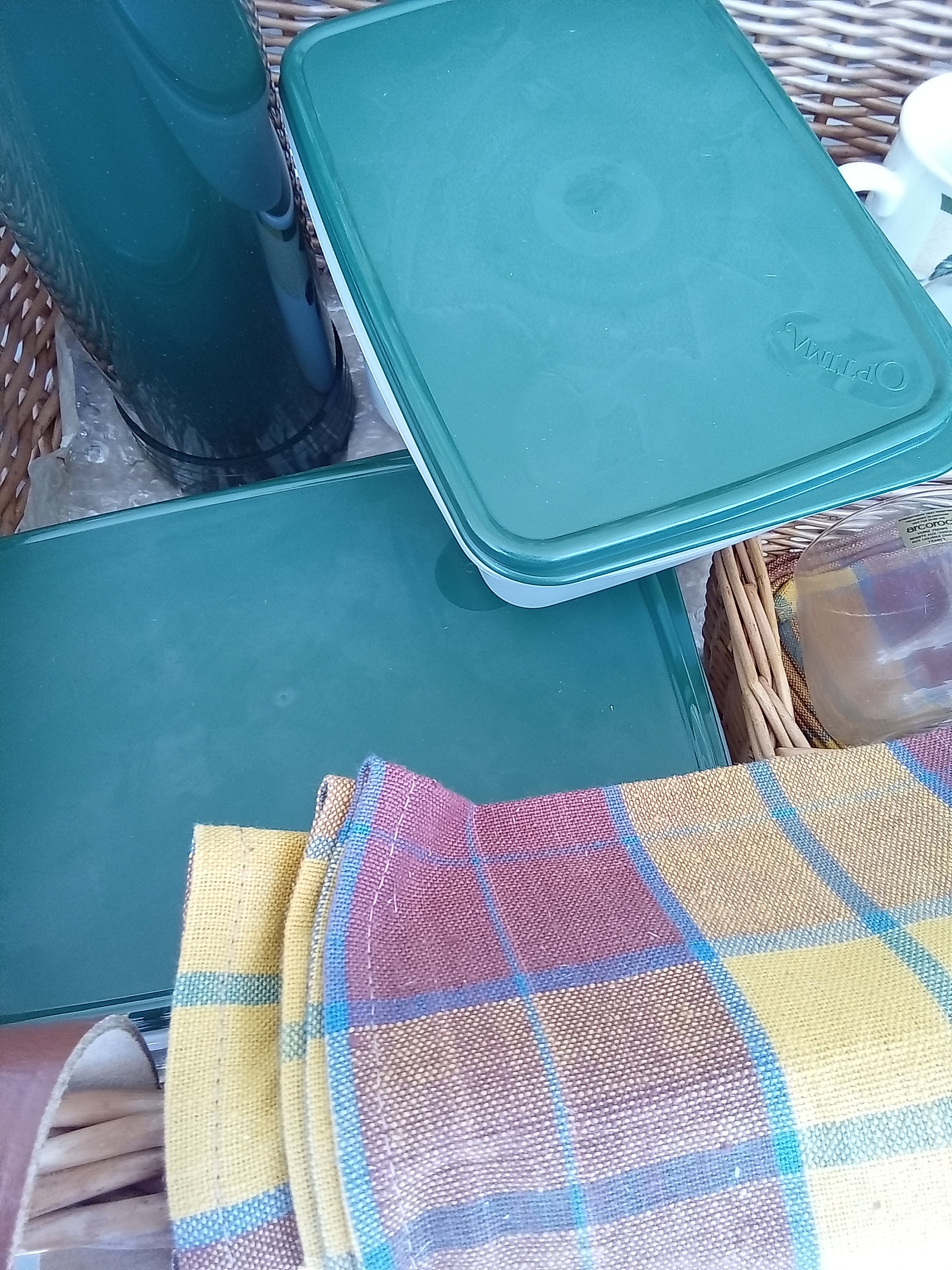 Vintage Optima Made in England Wicker Picnic Basket Complete Vintage Optima Made in England Wicker Picnic Basket Complete