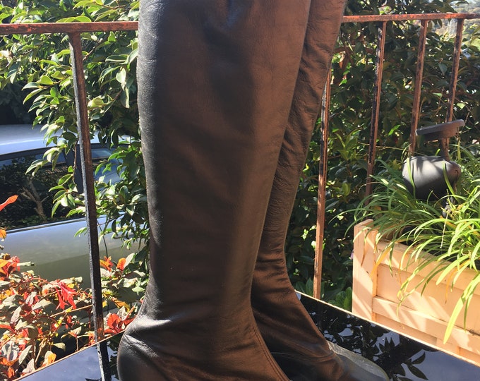 Black Leather Gogo Boots ~ 1970s Mod ~ Size 7B - Etsy