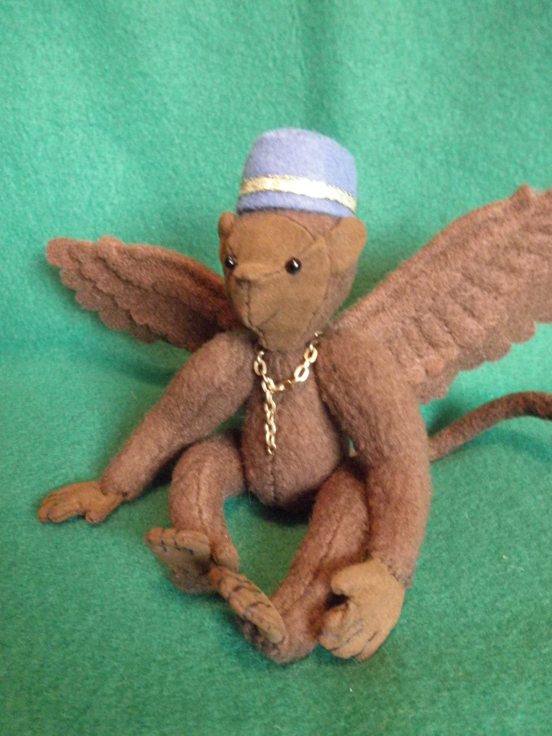 Flying Monkey, Soft Sculpture Winged Monkey, Wizard of Oz, Fantasy ...