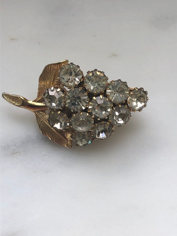 Vintage Rhinestone Leaf Brooch Leaf Pin rhinestone b… - Gem