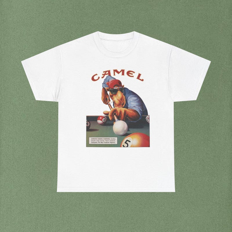 Tshirt with camel - Etsy México