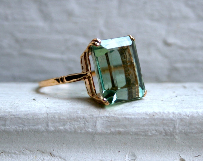 Fantastic Retro Vintage 14K Yellow Gold Green Tourmaline Ring. - Etsy