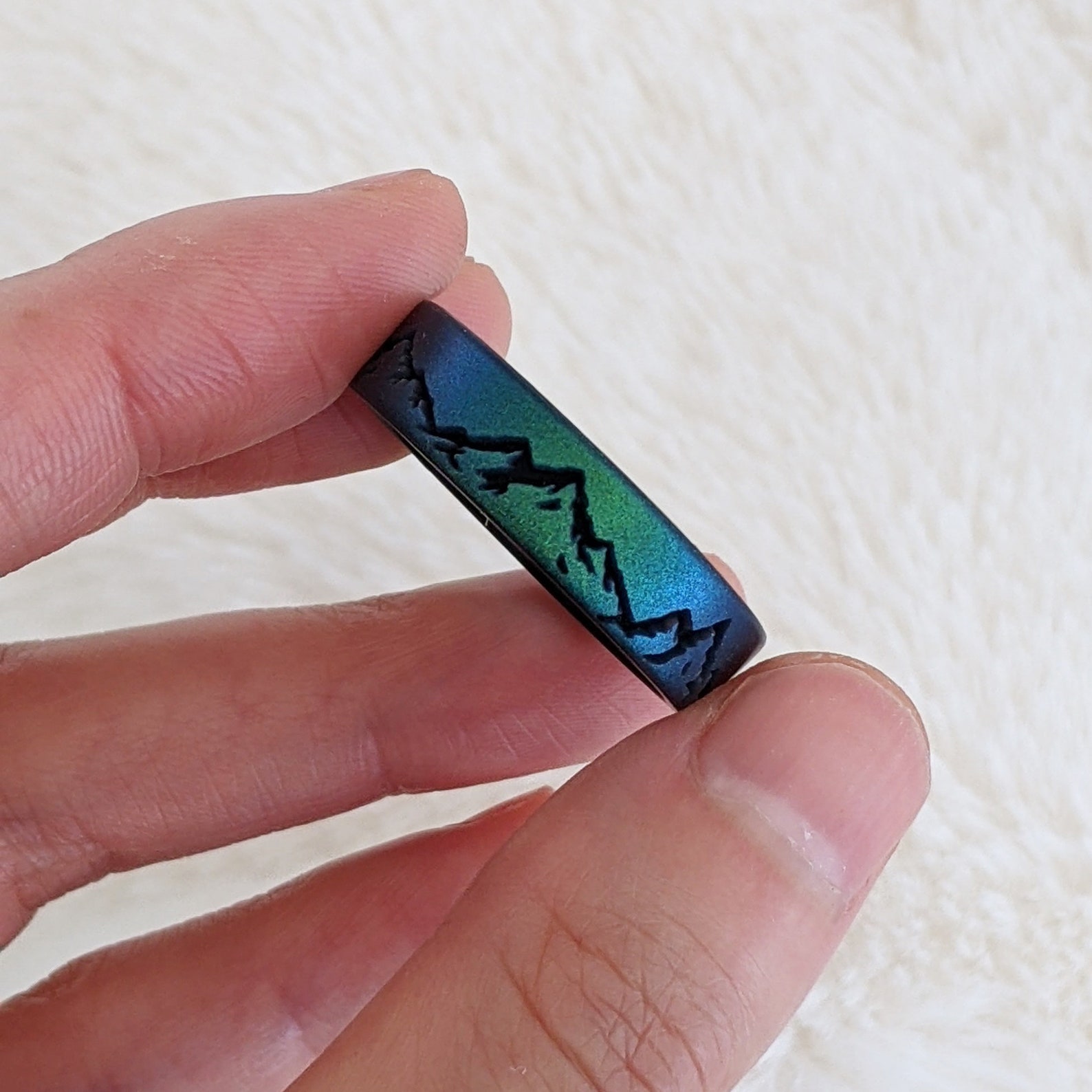 Forest or Mountain Silicone Ring in Iridescent Green or Blue Dual Layer ...