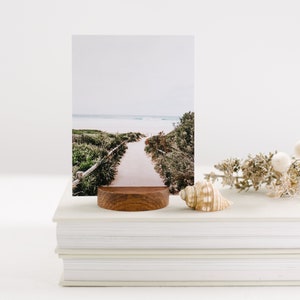 Small CIRCLE Timber Photo Stand, Wooden Picture Holder, Photo Display ...