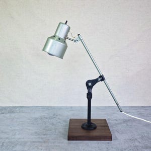 Vintage Industrial Machinist Shop Light, Articulating Table Lamp, Retro ...