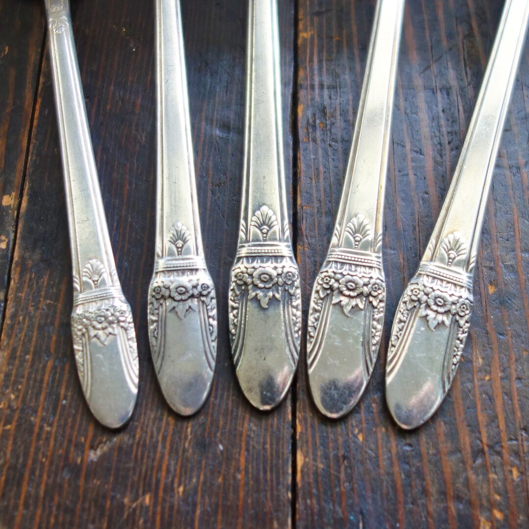 Your Choice Vintage Silver Plate Silverware, Retro First Love, 1847 ...