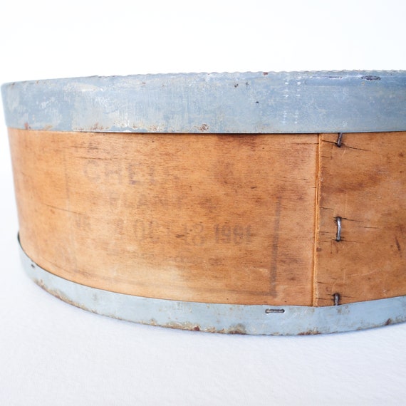 Figurines & Knick Knacks Art & Collectibles This Small Antique Metal ...