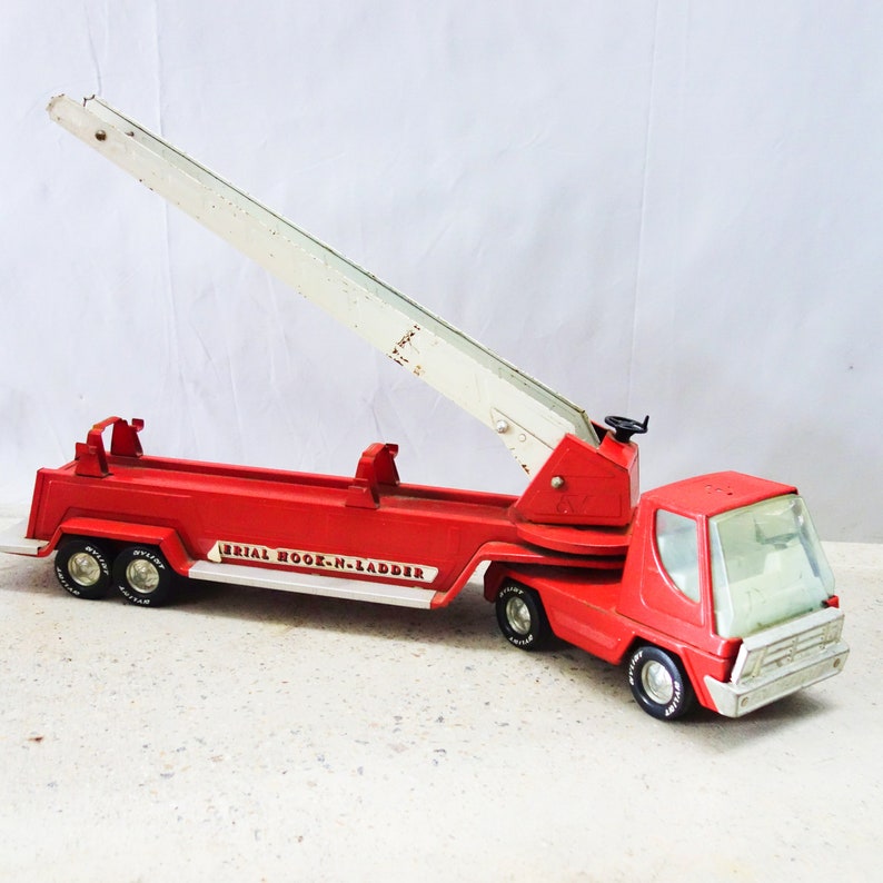Vintage Nylint Toy Fire Truck, Retro 32 Inch Pressed Metal Firetruck ...