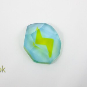 Pokemon Thunderstone Evolution Stone - Etsy