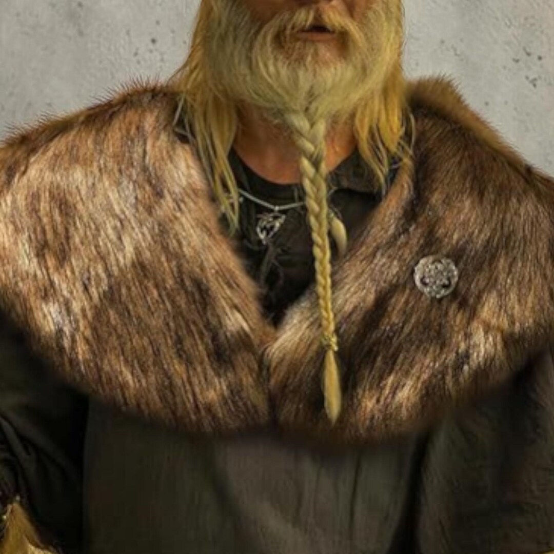 Medieval Fur Cloak Shawl | Men and Women Warrior Furry Cape | Halloween ...