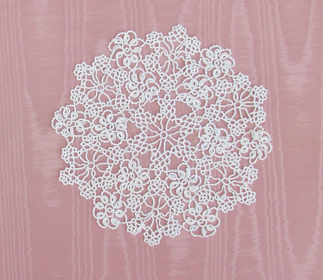Vintage White Round Tatted Lace Doily - Etsy