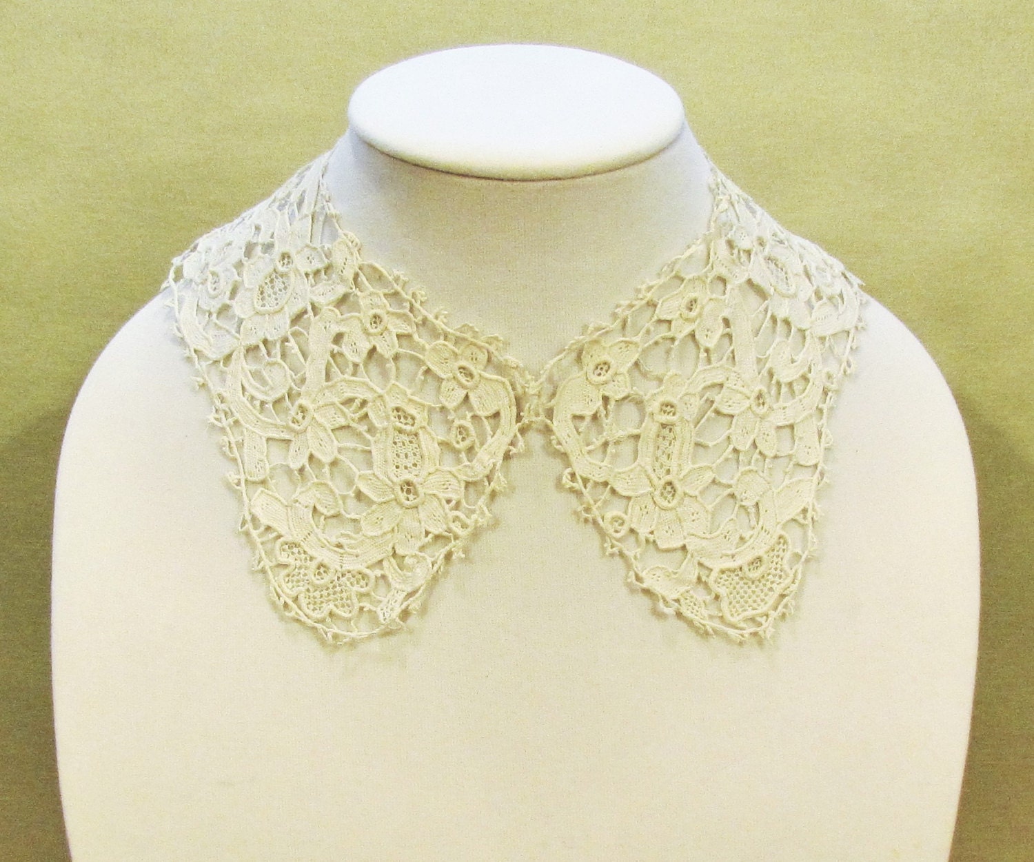 Antique lace collar handmade needle lace collar off white | Etsy