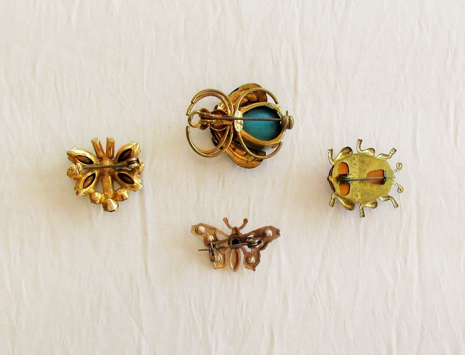 Lot of 4 Vintage Scatter Pins Including 2 Butterflies a | Etsy