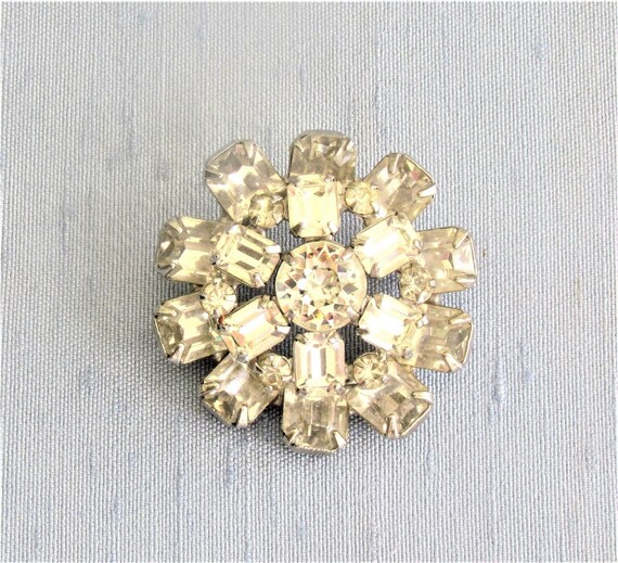 Weiss rhinestone brooch, 1 of 2 available - Gem