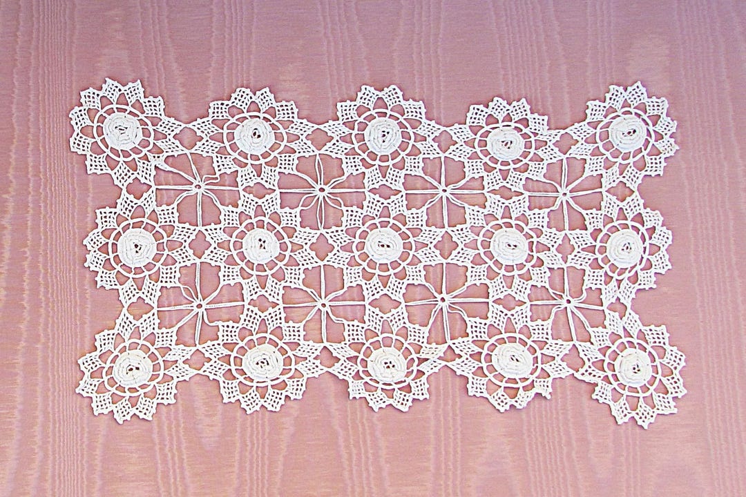 Vintage Irish Crochet Doily, Oblong Doily With 3-D Roses - Etsy