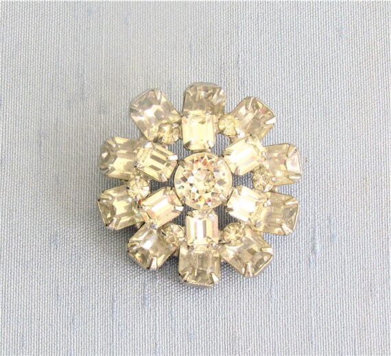 Weiss rhinestone brooch, 1 of 2 available - Gem